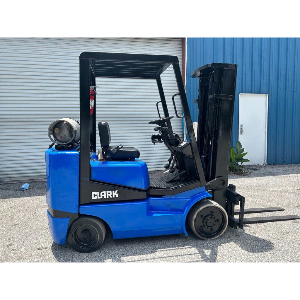 AAA Forklifts - Clark CGC25 5000 lb. LPG Forklift w/ Sideshift & Triple ...