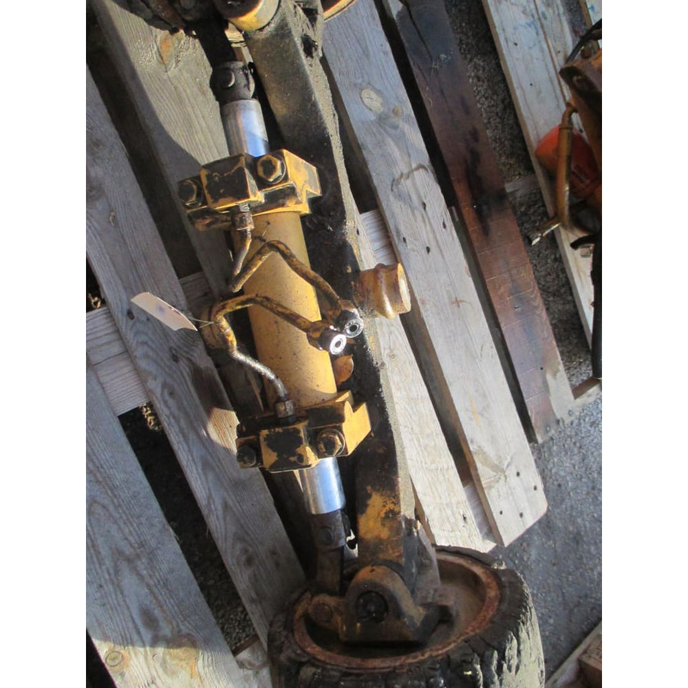 AAA Forklifts - Caterpillar T40D 4000LBS Forklift Rear Steering Axle ...